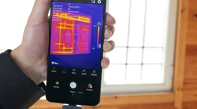 Can a Smartphone Be Used as a Thermal Camera