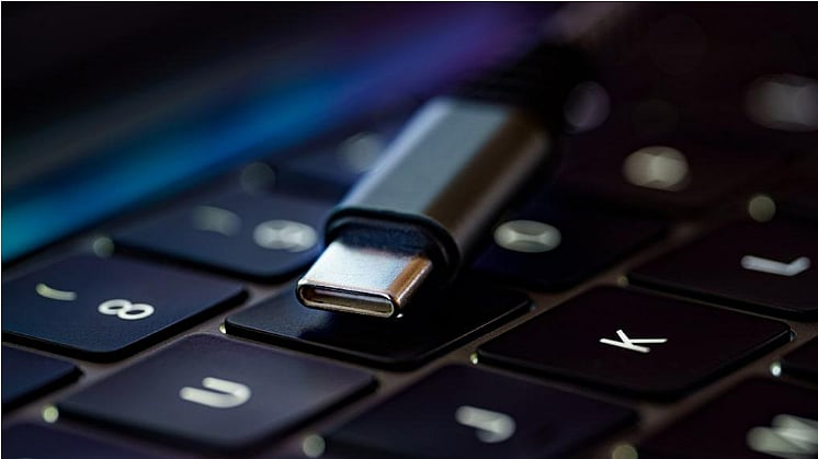 The Technical Evolution of USB Flash Drives: From 1.1 to Type-C and Beyond
