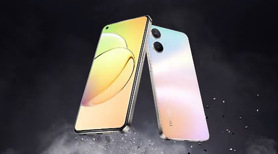 Best Super AMOLED Display Smartphones Ft. Samsung, Realme & More