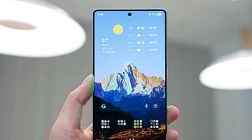 Best Super AMOLED Display Smartphones Ft. Samsung, Realme & More