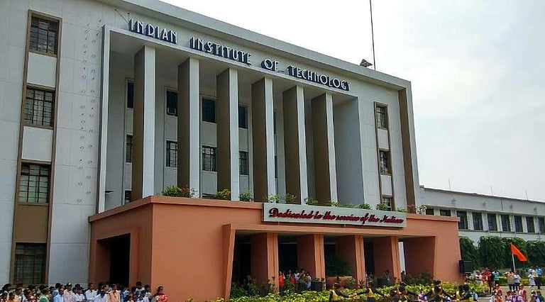 Top 10 Engineering Colleges in India in 2025