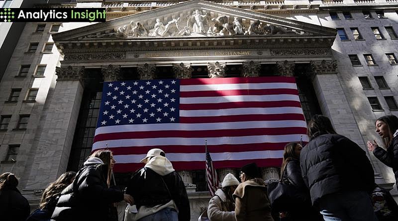 US Stock Market Today: Equities Hover Near Records as Solid Economic ...