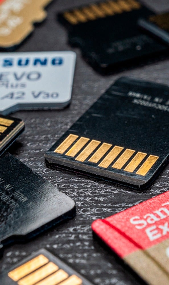 Best Camera Memory Cards 2026: SD, MicroSD & CFexpress - Metavives