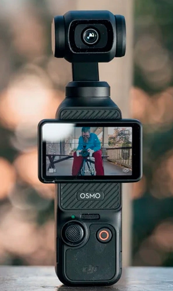 Best Flip Screen Vlogging Cameras to Buy in 2026