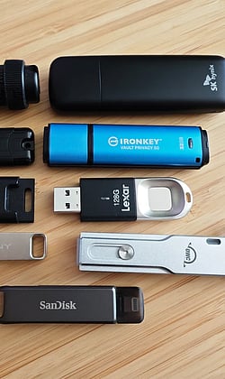 Top High-Speed Flash Drives in 2025