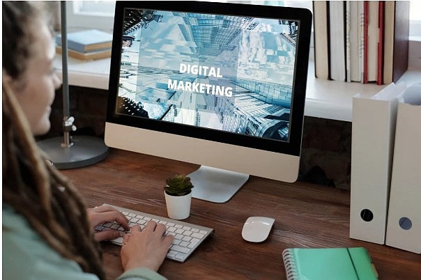 73% of Marketers use AI to Accelerate Trendjacking Campaigns
