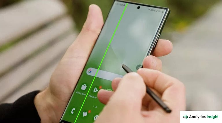 One UI 8.5 Update Triggers Green Line Concerns Among Samsung Users