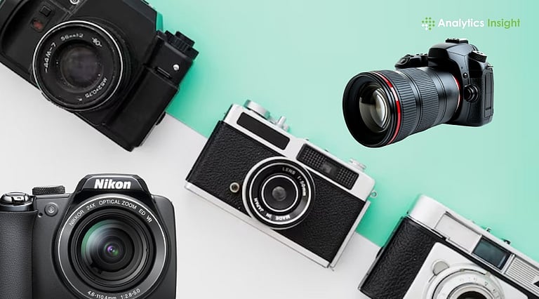 Best Compact Cameras in 2026 for Travel, Vlogging, and Everyday Photography