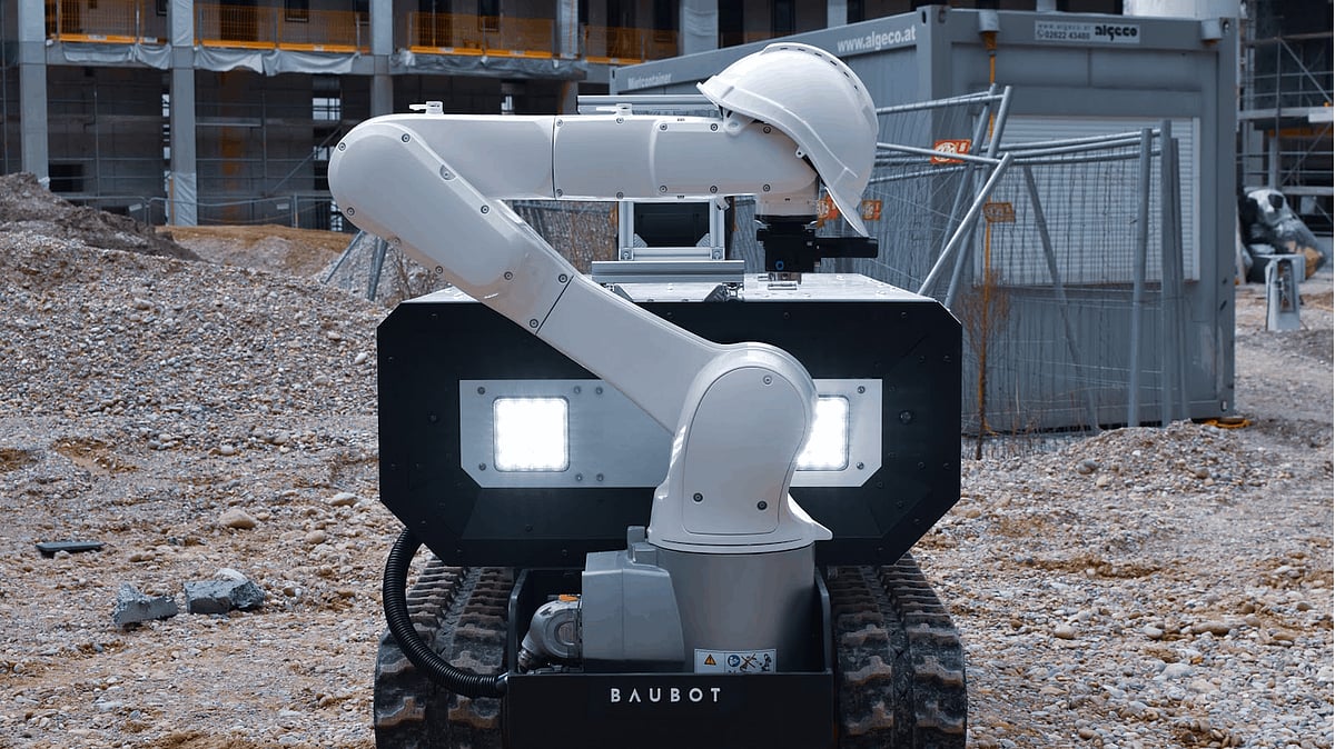 Austrian Startup Reveals Multifunctional Construction Robot