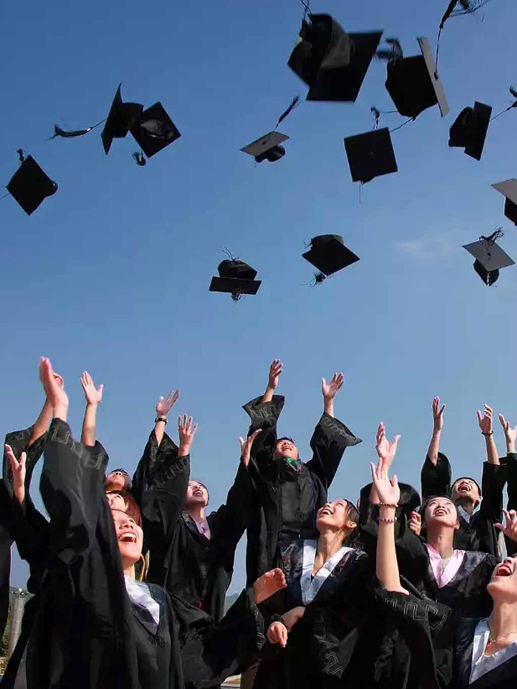 5 Specialized Management Courses Beyond MBA in the UK