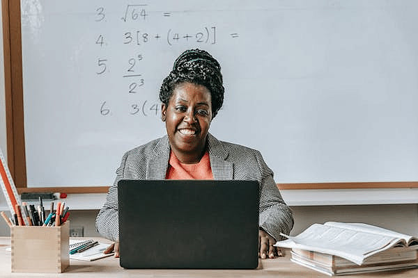 Monetizing a Teacher's Talent with Telegram's Paid Channel Model: A Guide