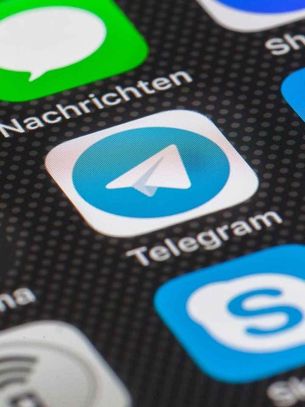 Telegram's latest update: colorful calls and epic bots