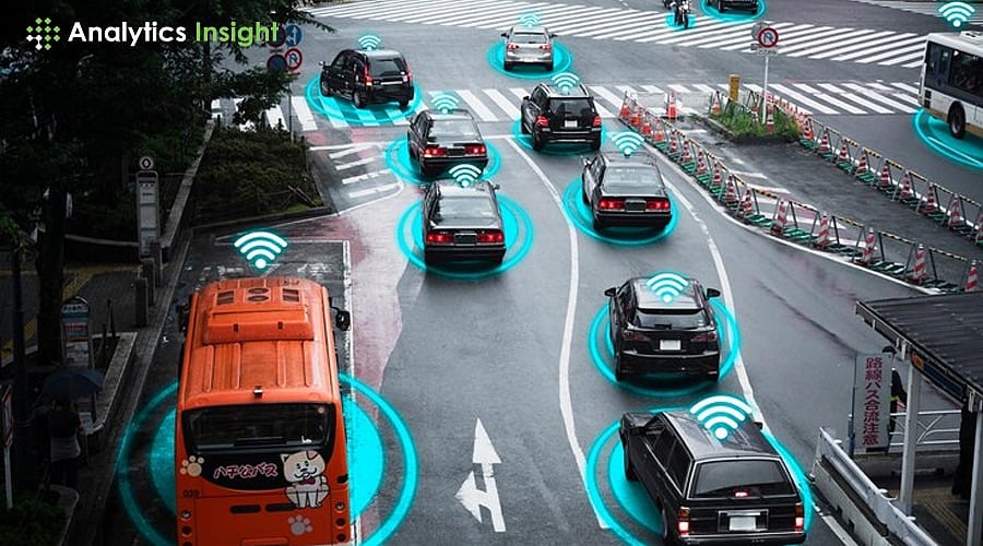 Explainable AI for Security of Intelligent Vehicles: A Review