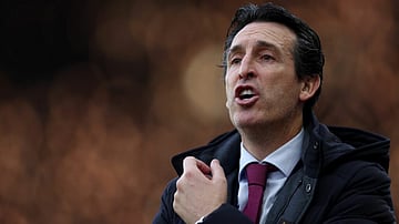 Aston Villa: Warnock moots Matty Cash 'issue' for Unai Emery