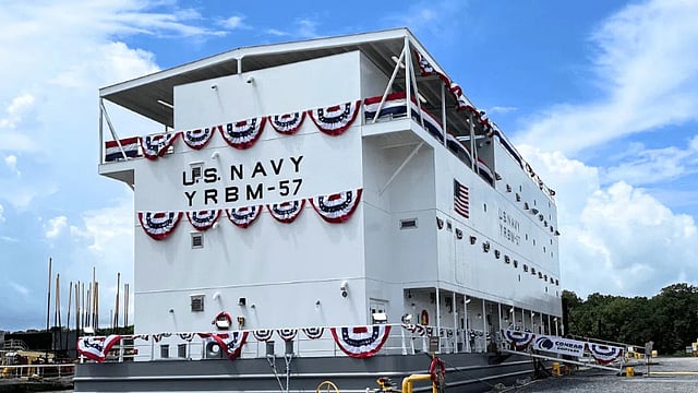 VESSEL REVIEW | YRBM-57 – US Navy welcomes berthing and messing barge ...