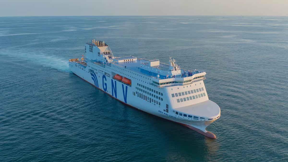 VESSEL REVIEW | GNV Polaris – Large Ro-Pax to serve Eastern ...