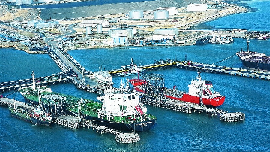 Tankers chartered by Chevron to move Venezuelan crude seek other business