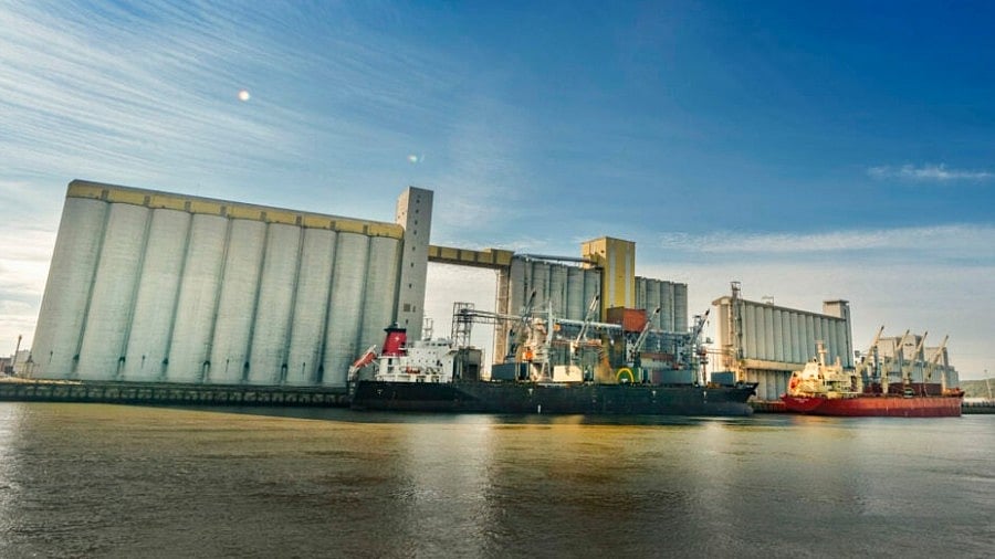 Tug strike disrupts grain loading at France's Rouen port