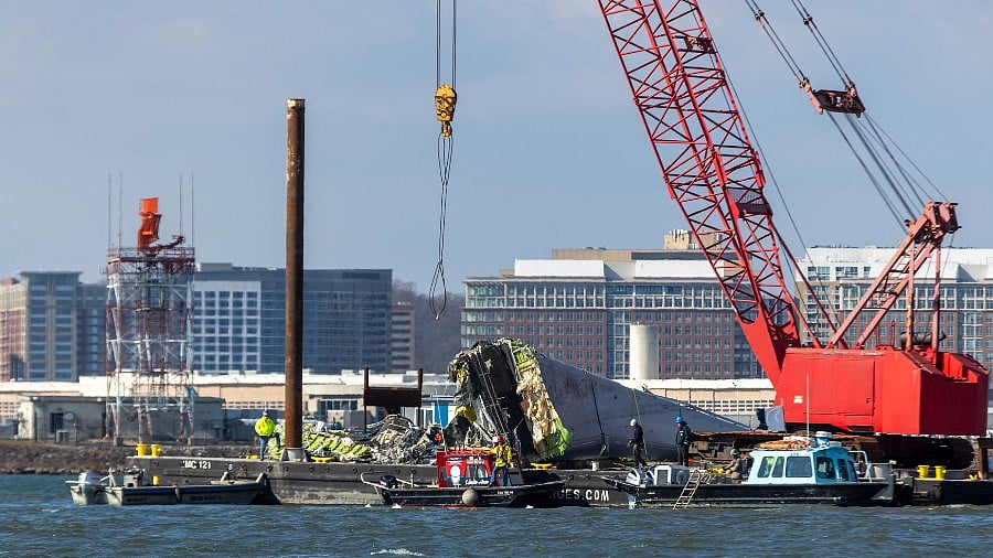 All major pieces of Potomac air disaster wreckage recovered