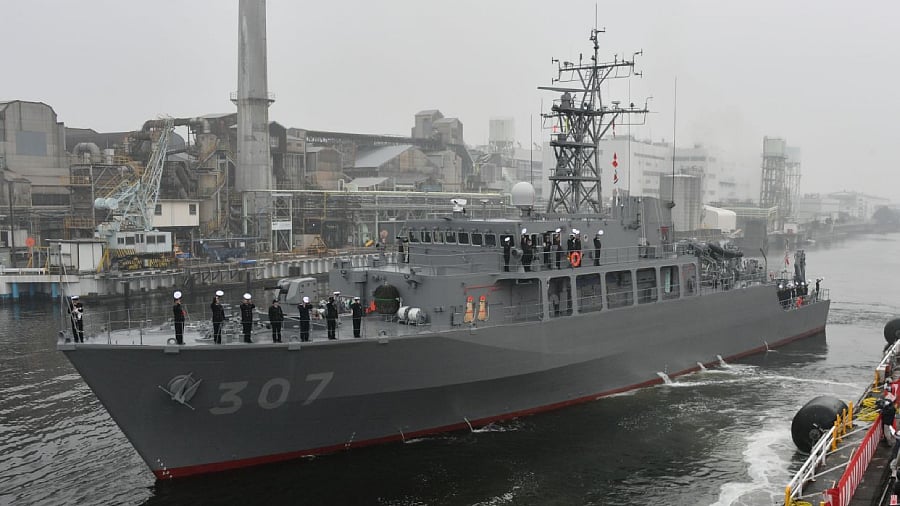Japan's fifth Awaji-class minesweeper floated out