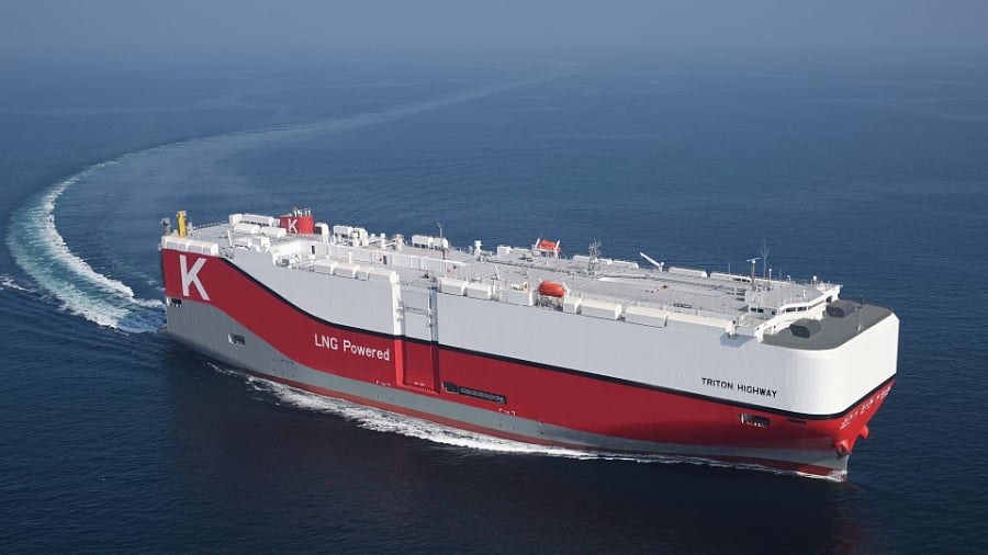 K Line takes delivery LNG-fuelled vehicle carrier