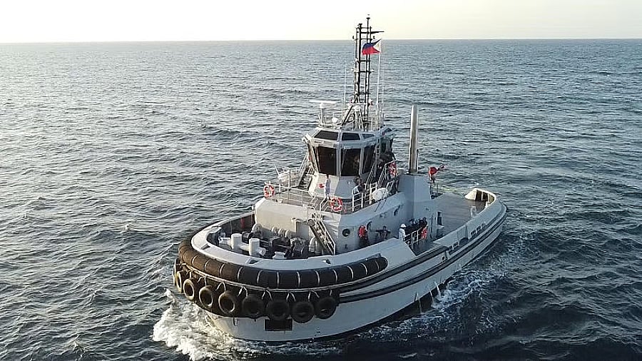 AWARDS 2024 | Best Naval Tug – AT 010 – Robert Allan Ltd & Josefa Slipways