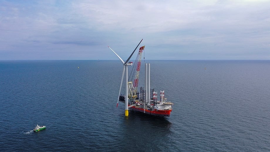 First turbine installed at Poland's Baltic Power offshore wind farm