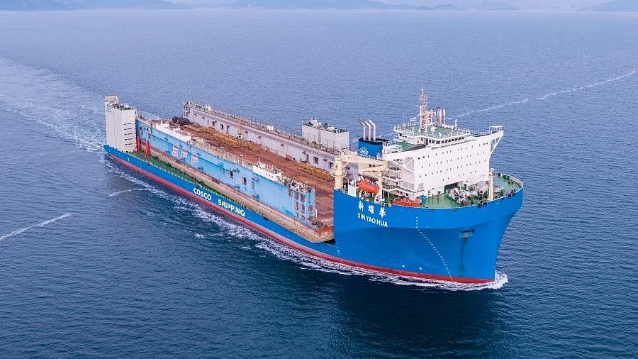 COSCO Shipping Specialised Carriers orders four heavy lift vessels