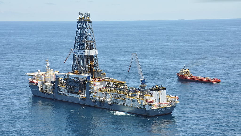 Cadeler's €100 million cancellation fee; Transocean's scrapping