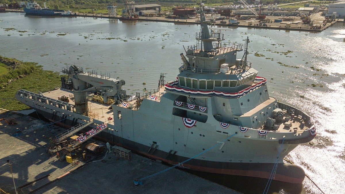 USNS Navajo – US Navy places new salvage ship class into service