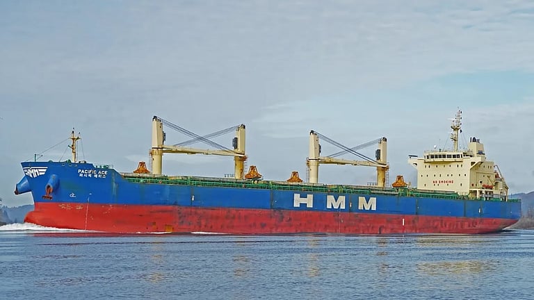 Lianson Fleet Group to acquire two supramax bulkers from HMM