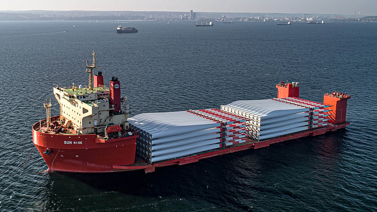 SAL Heavy Lift acquires semi-submersible ships from Korea's Pan Ocean