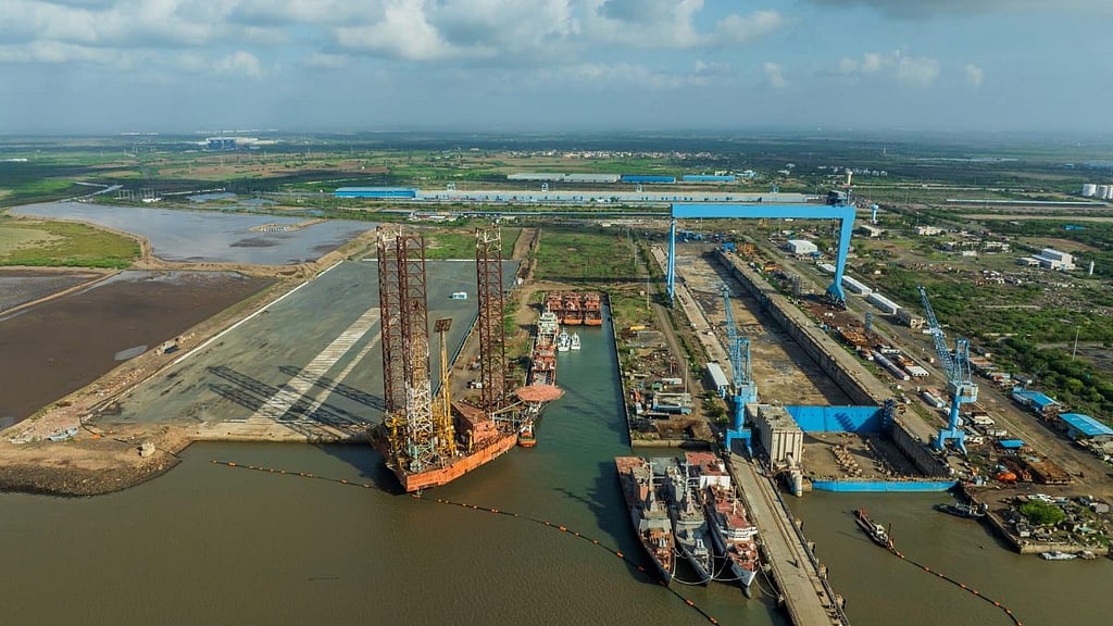 India eyes domestic LNG shipbuilding as part of $500b energy drive