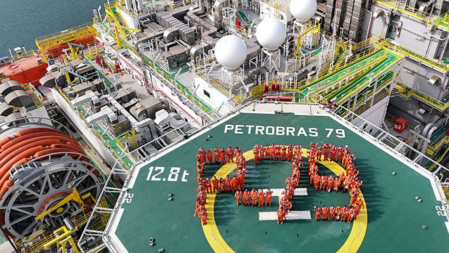 Korean yard delivers new FPSO to Petrobras