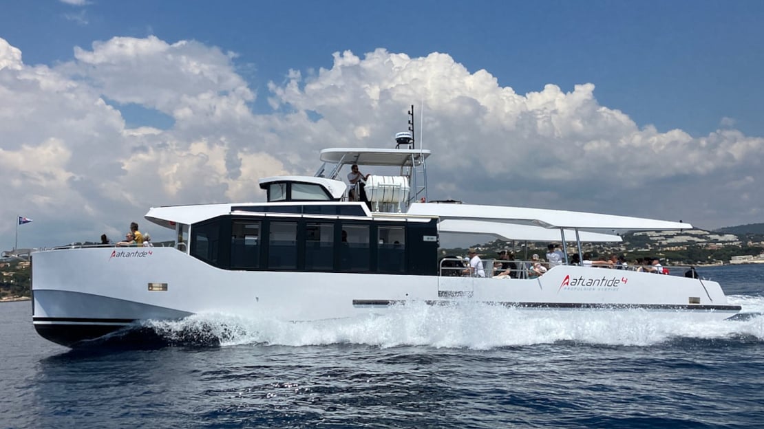 Atlantide IV – Composite boat for operation in Calanques National Park