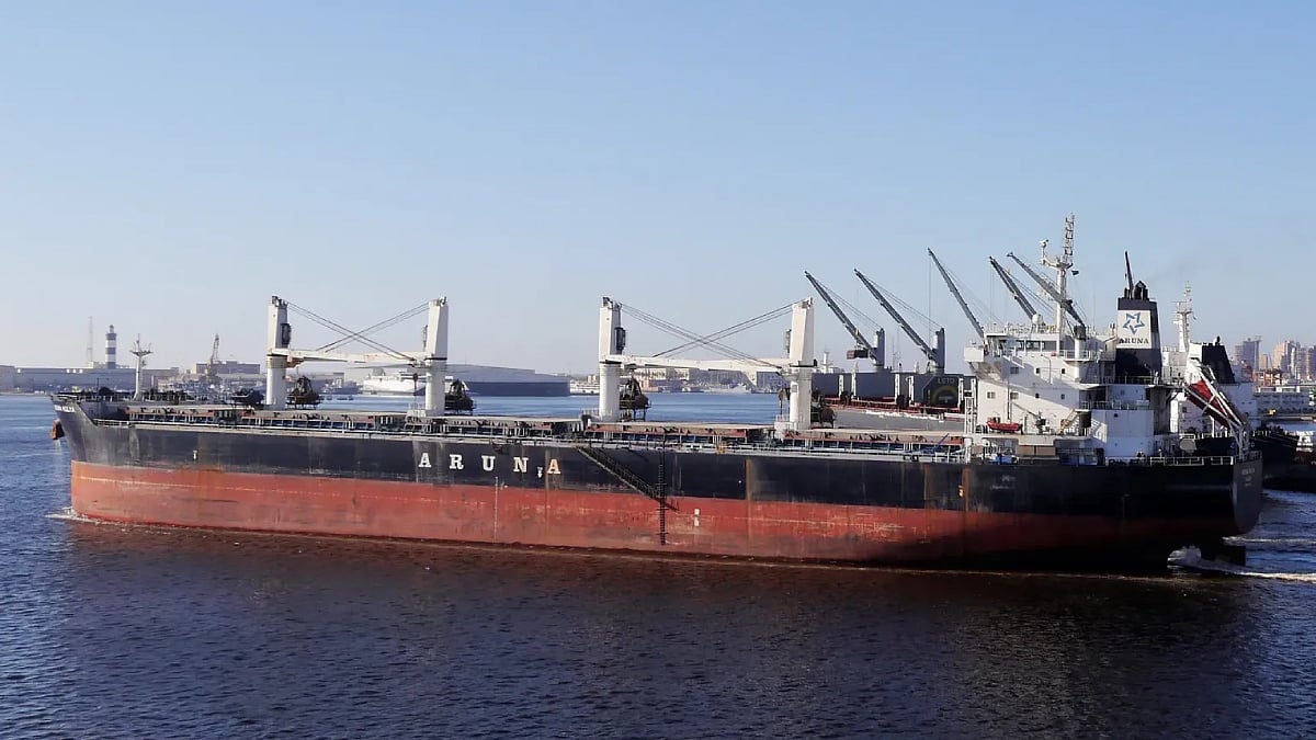 22 arrested following drug bust on cargo ship in Lagos, Nigeria