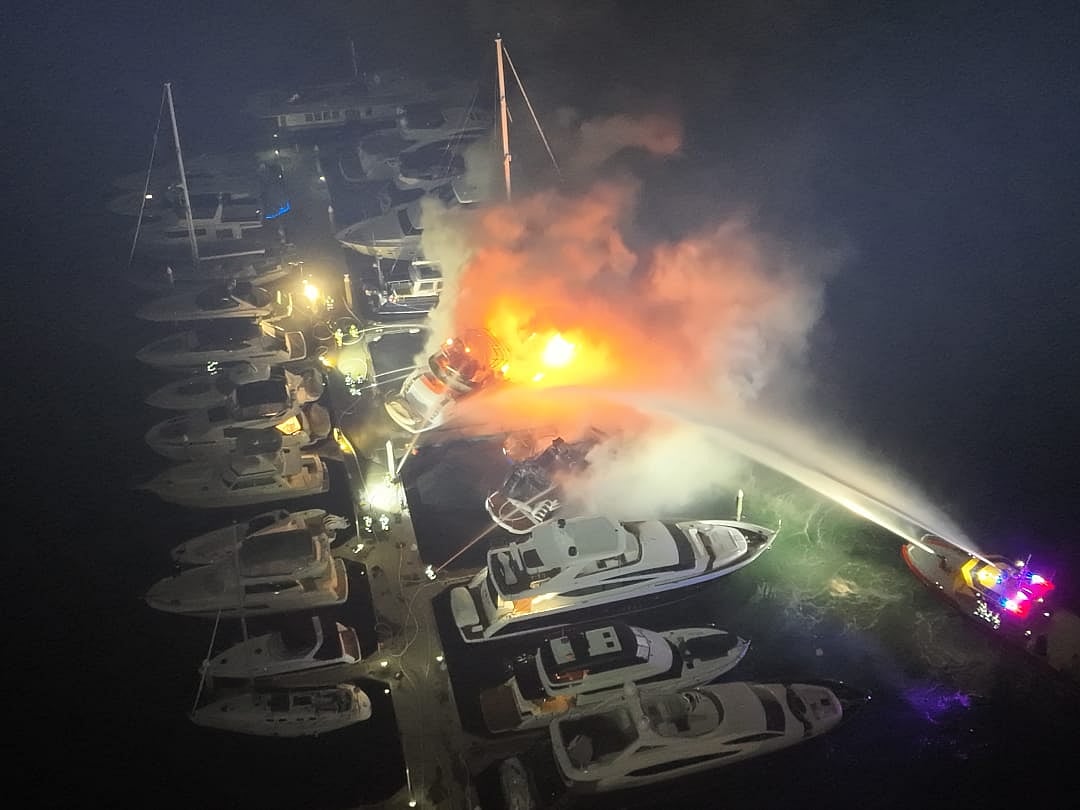 Sydney marina fire destroys three boats before being extinguished