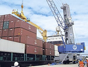 IPS orders new Gottwald crane