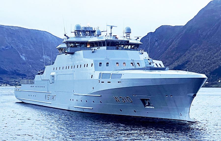 AWARDS 2022 | Best Ice-Class Patrol Boat – Jan Mayen – LMG Marin