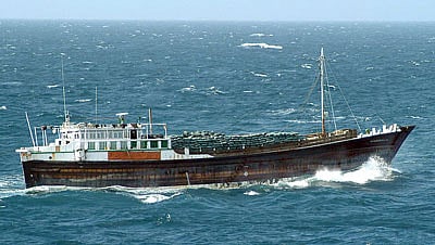 Pirate mother-ship detained in Indian Ocean