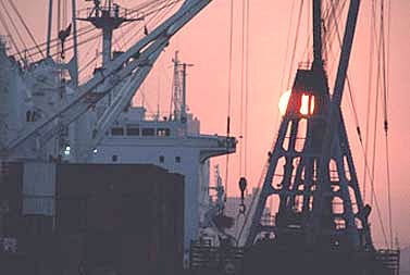 Pipavav Shipyard bids on naval, coast guard contracts