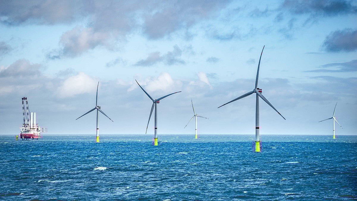 US judge allows offshore wind project to resume construction