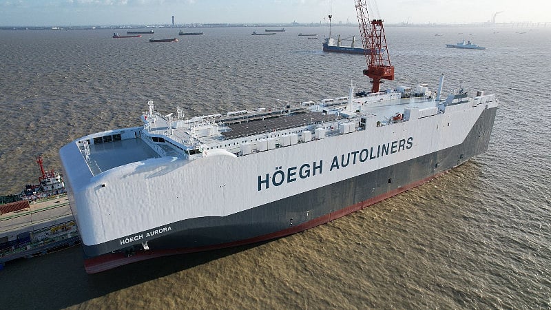 Hoegh Aurora: Environment-Friendly Car Carrier with Solar Panels and ...