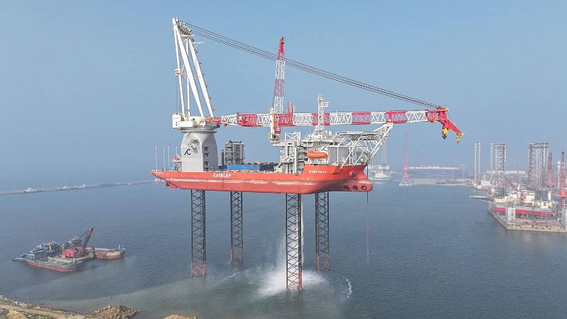 Cadeler completes final turbine installation at Sofia wind farm off UK