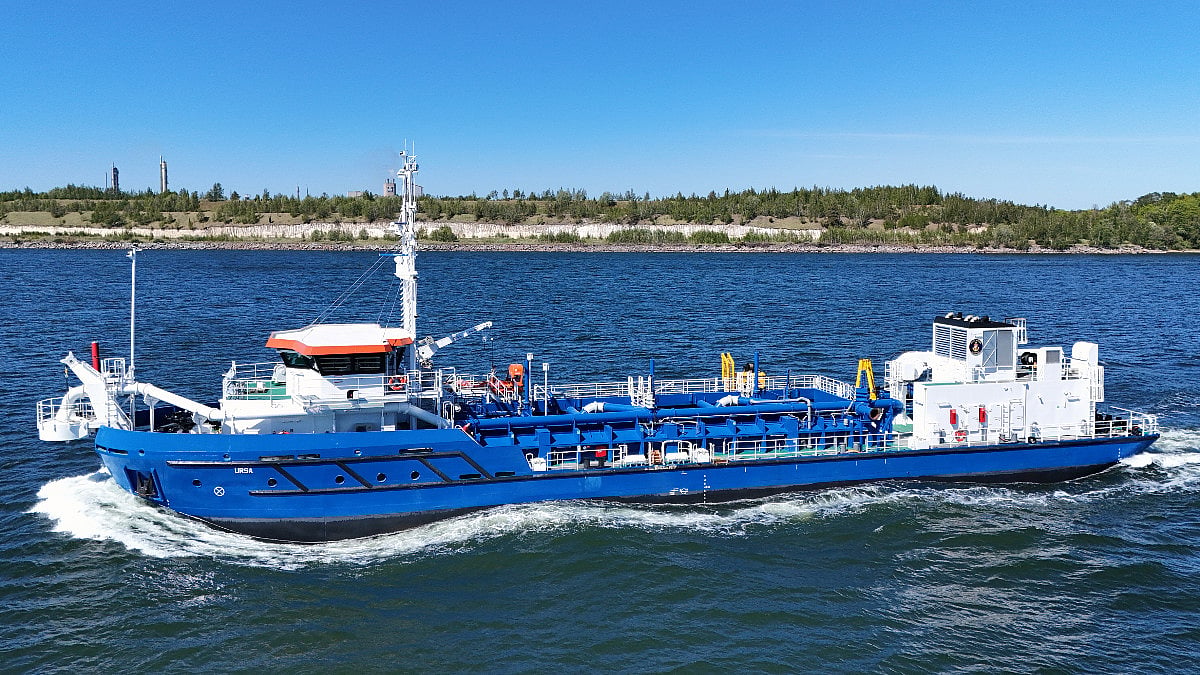 Polish Maritime Office Welcomes Ursa, a Versatile Shallow Water Hopper ...