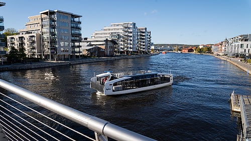 Hyke Debuts New Electric Commuter Ferry Shuttle 0001 in Norway's ...