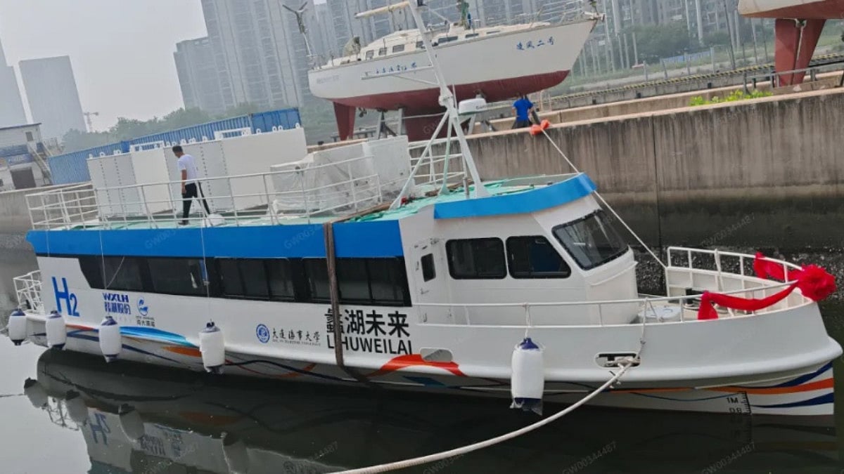 Hydrogen-Powered Lihu Weilai: A New Era for China's Inland Maritime ...