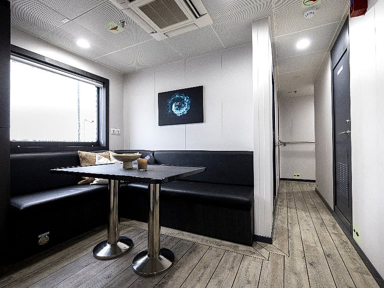 Northern Offshore Services Deploys Hybrid Crewboat 'Impresser' in UK Waters
