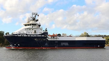 Vega II Transformed for Cable-Laying by Green Yard Kleven, Reducing CO2 ...