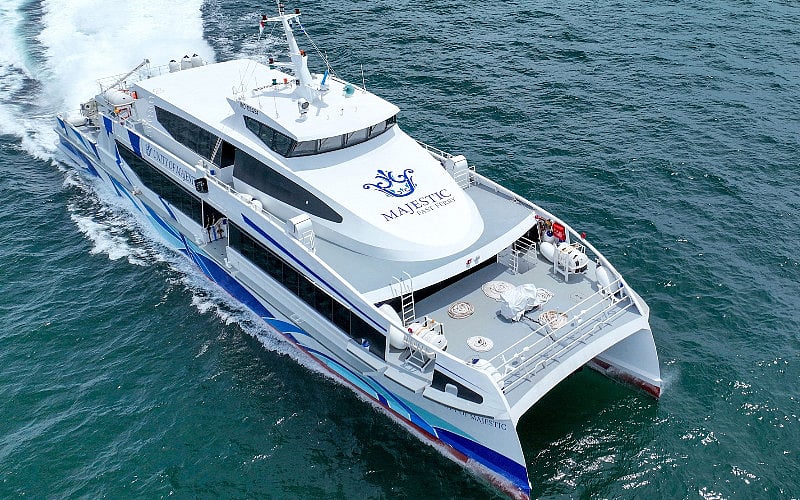 New High-Speed Catamaran Ferries Delivered to Singapore's Majestic Fast ...